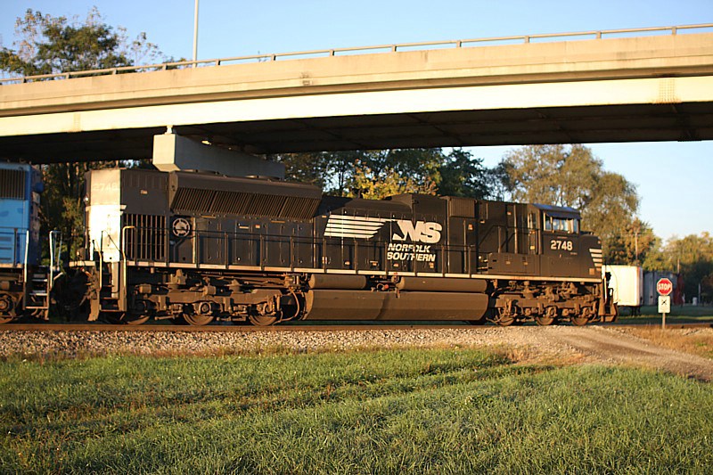 NS 2748